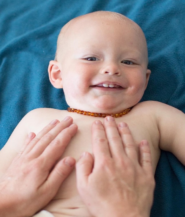 Infant Massage:Bonding and Benefits for Parents and Babies