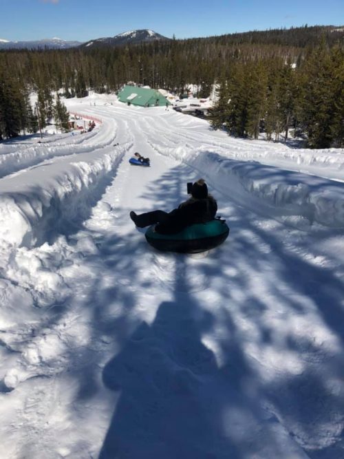 Snow tubing Diamond Lake image4 - Southern Oregon Family Magazine